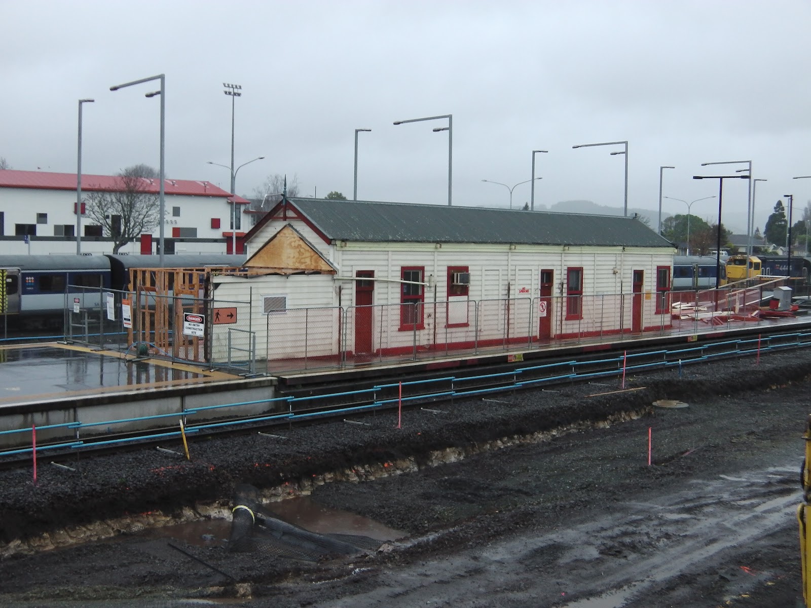 Papakura Station: Station building