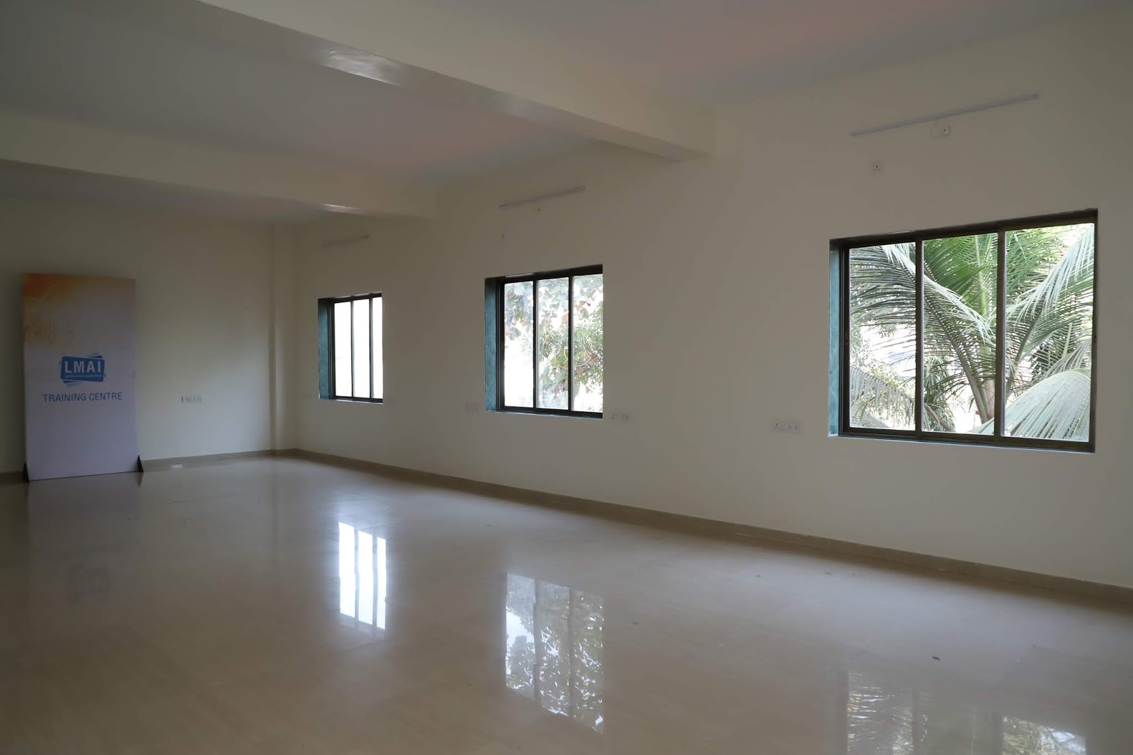 SMI celebrates 25 years, reaching 100 million square meters production ...