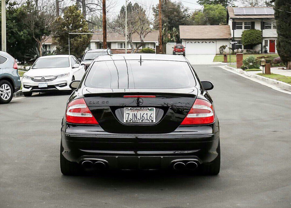 Mercedes-Benz W209 CLK55 AMG on Vossen CVT Wheels | BENZTUNING