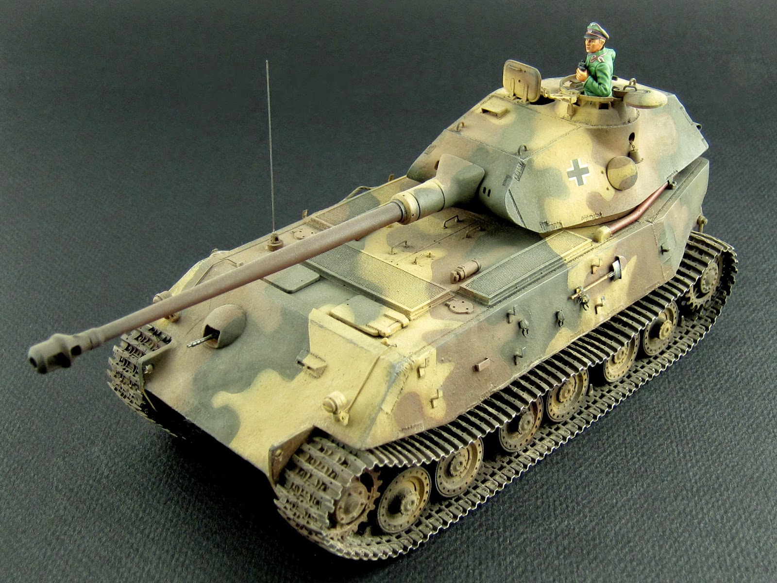 Victorious Secret's Modeling Blog: 1/35 Krupp VK4502(P)