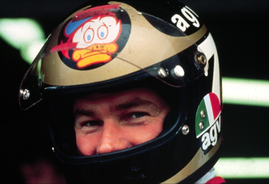 Racing Cafè: Photo #338 - Barry Sheene