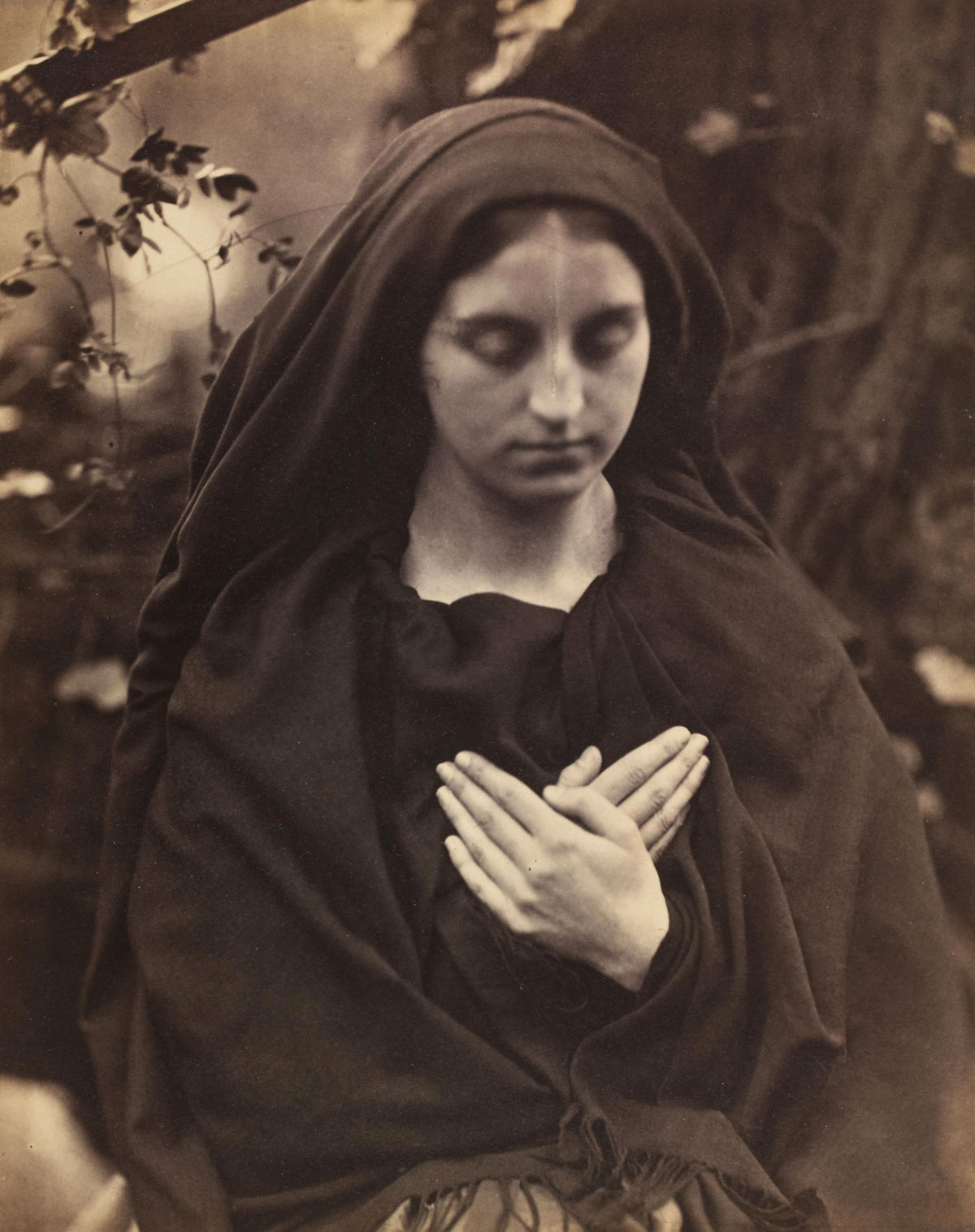Stunning Early Portrait Photography From the Victorian Era by Julia ...