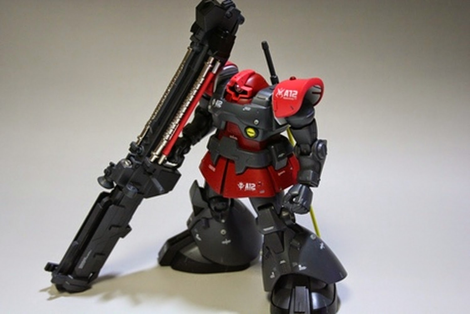 Custom Build: HGUC 1/144 Char's Rick Dom - Gundam Kits Collection News ...