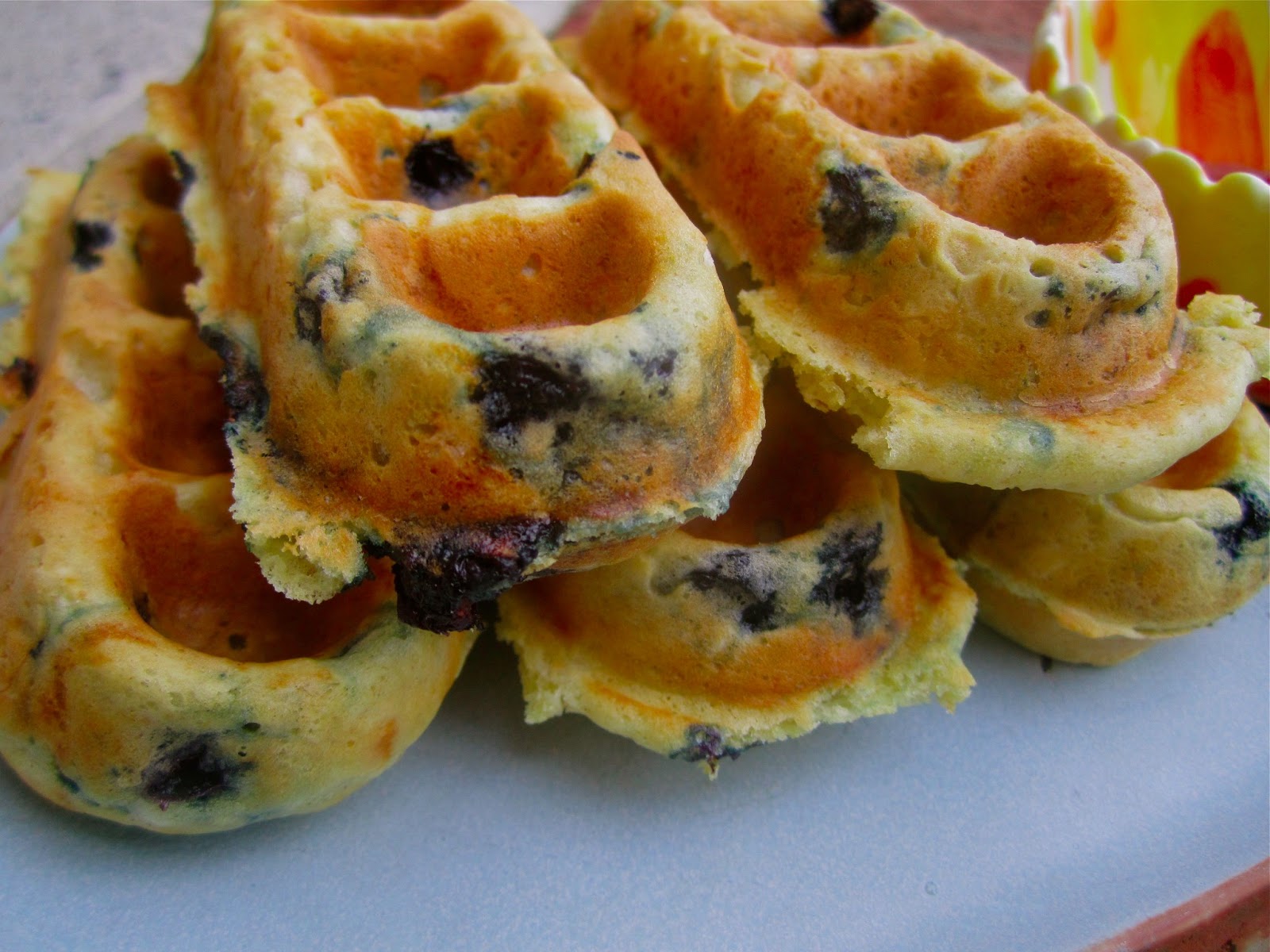 Stephanie Cooks: Blueberry Waffles