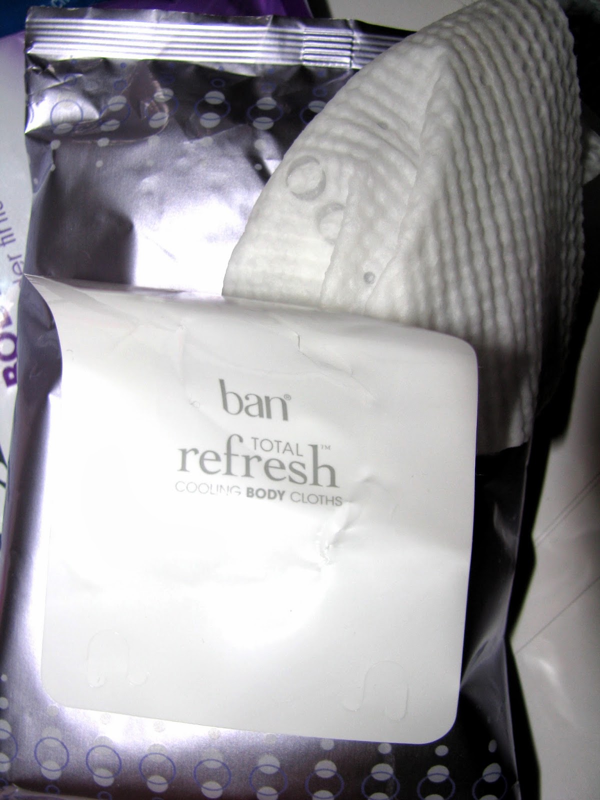 The Beauty Alchemist: Ban Total Refresh Cooling Body Cloths