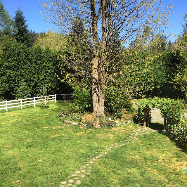 Little Farmstead: Cultivating A Farmhouse Landscape...