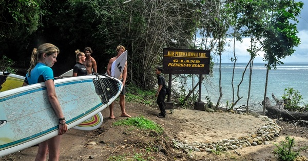 G-Land Destinasi Wisata Favorit Di Banyuwangi - Surf paradise