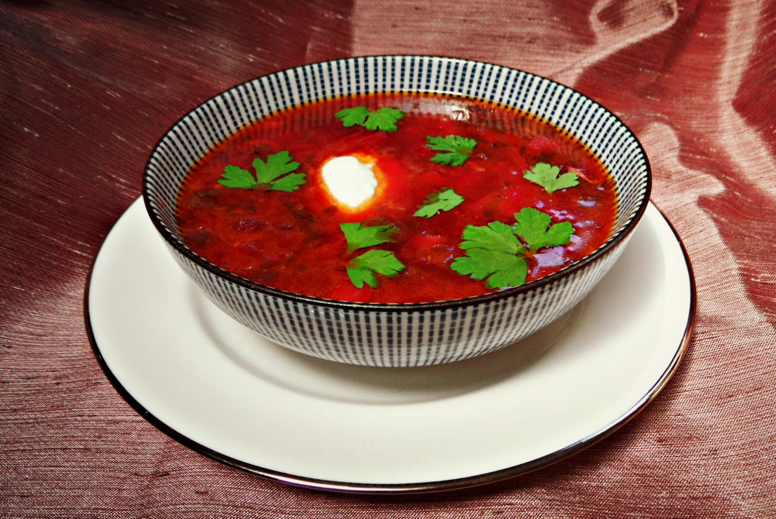 Chez Maximka: Mama's borscht