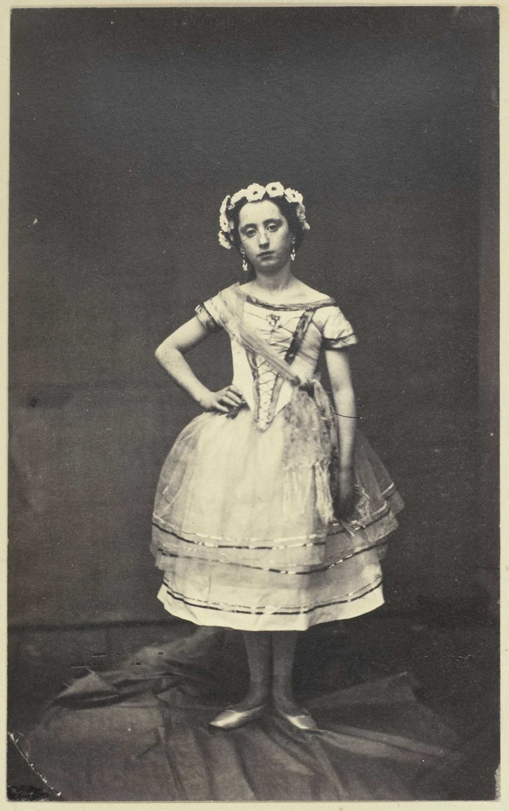 Spencer Alley: Eduard Isaac Asser