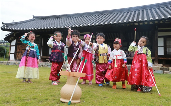 Traditional Customs on Chuseok Holiday in Korea | PinoySeoul.com