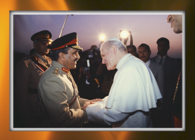Blessed John Paul II - The Saint of our Time: JP2 with World Leaders