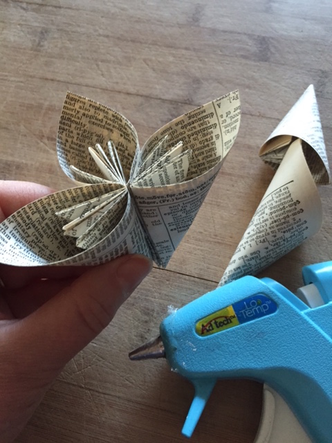 Sew Many Ways...: Book Page Flower Tutorial...