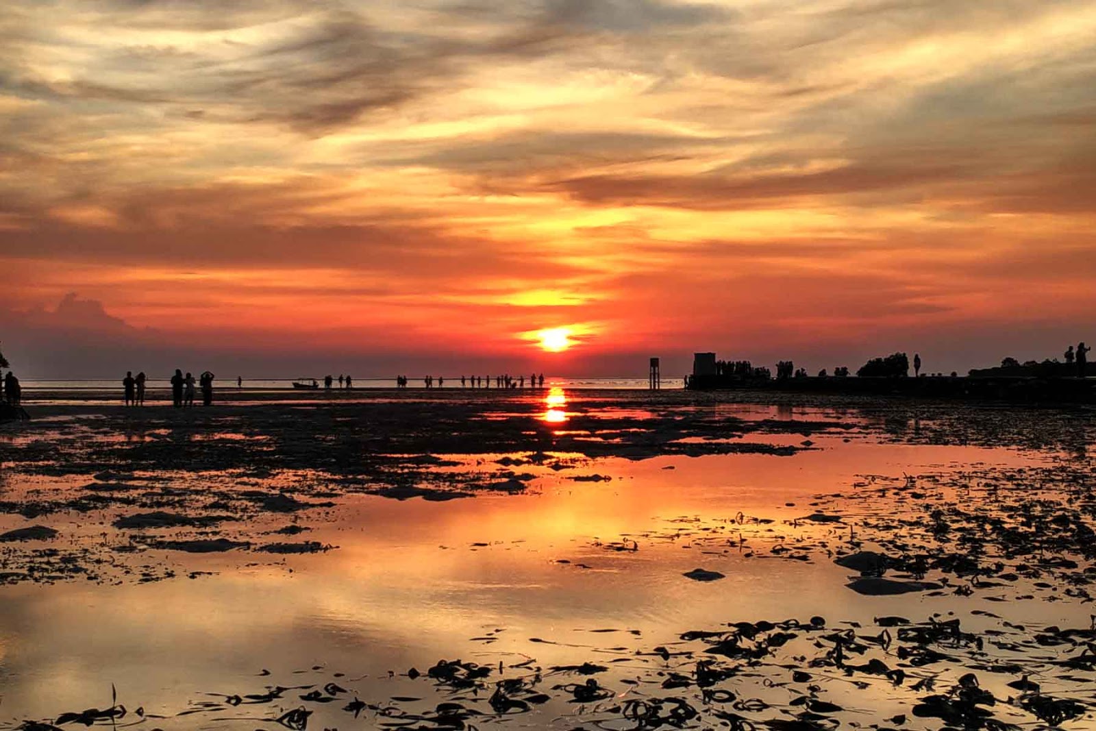 PAKET LIBURAN KE PULAU PARI - KEPULAUAN SERIBU