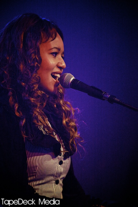 KATCHING MY I: Advent Calendar 6th December dedicated to Sherry Davis