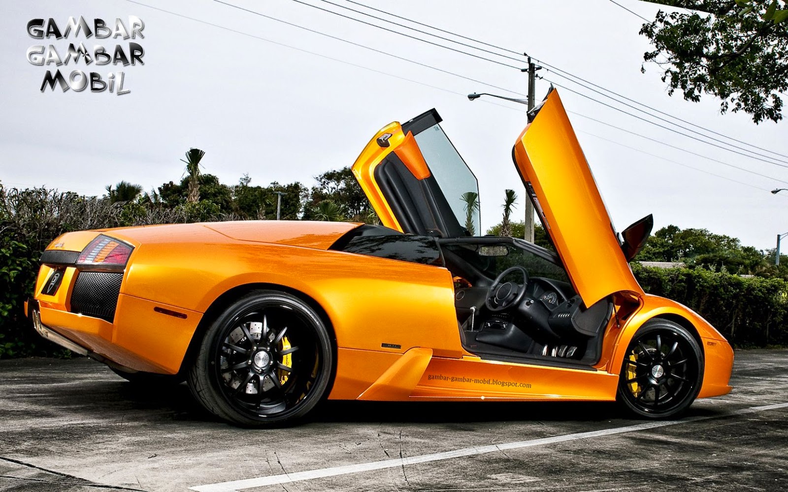 Gambar mobil lamborghini - Gambar Gambar Mobil