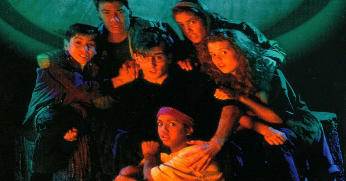 Vampire Beauties: Vampiress TV review: Are You Afraid of the Dark