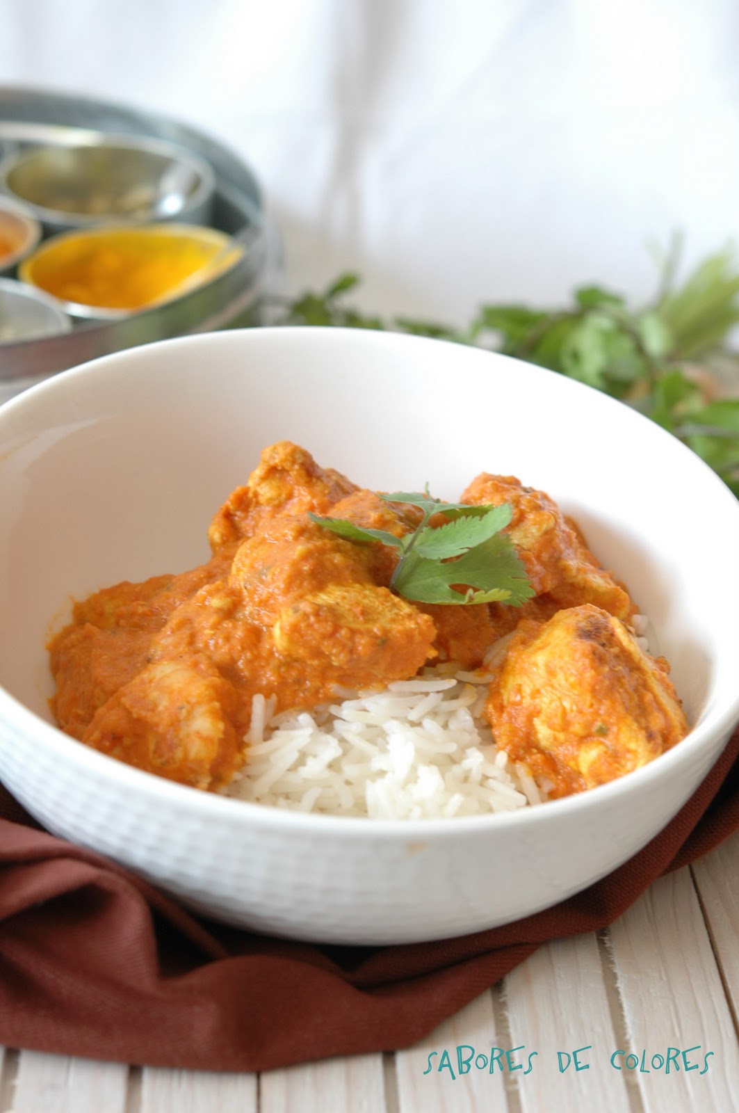 Tikka masala de pollo y langostinos