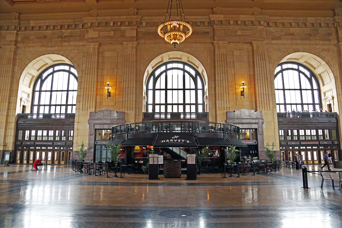 John and Sigrid's Adventures: Kansas City Union Station - 2/12/2013