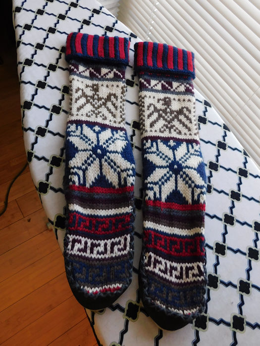 Bead Knitter Gallery: Mukluks for Susie