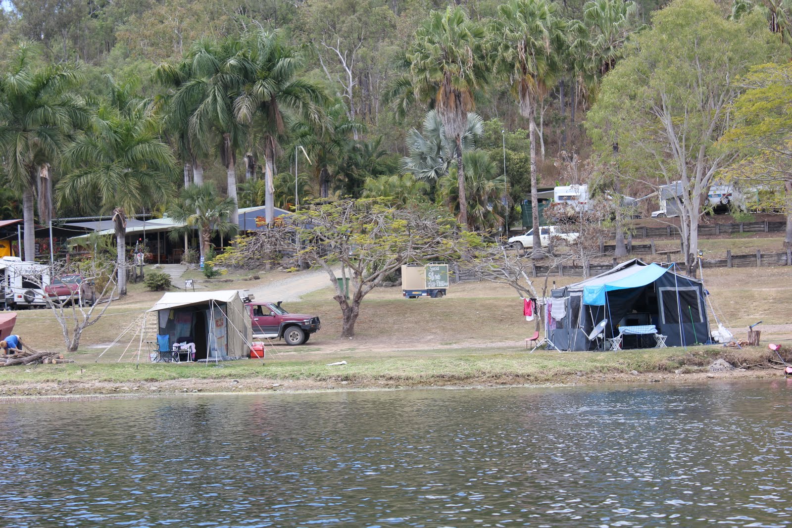 Travelling Around Australia: Queensland Mackay-Kinchant Dam