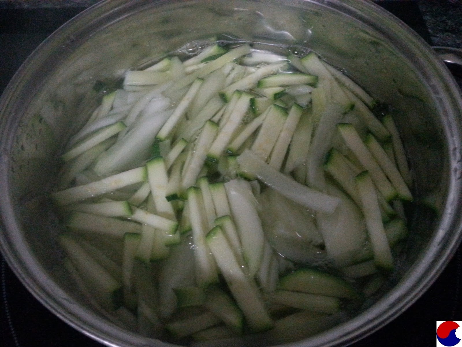 Comiéndome Corea: Chapaguri, 짜파구리/ 짜빠구리. Ramyon negro picante.