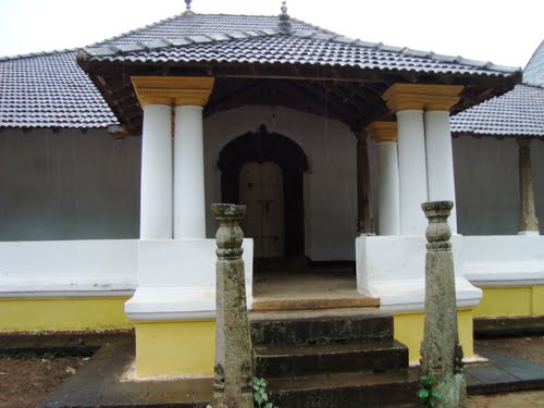 POTHGUL RAJAMAHA VIHARAYA, HANGURANKETHA, SRI LANKA