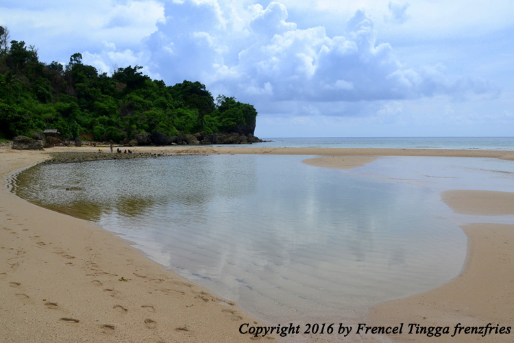 Frenz Fries: Umbrella Rocks and Abagatanen Beach of Agno, Pangasinan