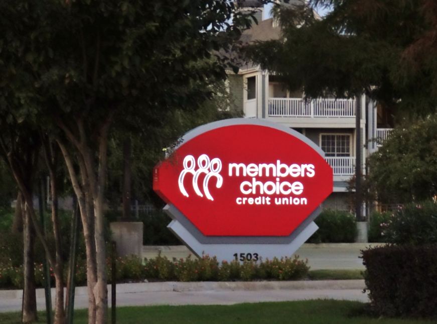 H-Town-West Photo Blog: Members Choice Credit Union offers new banking ...