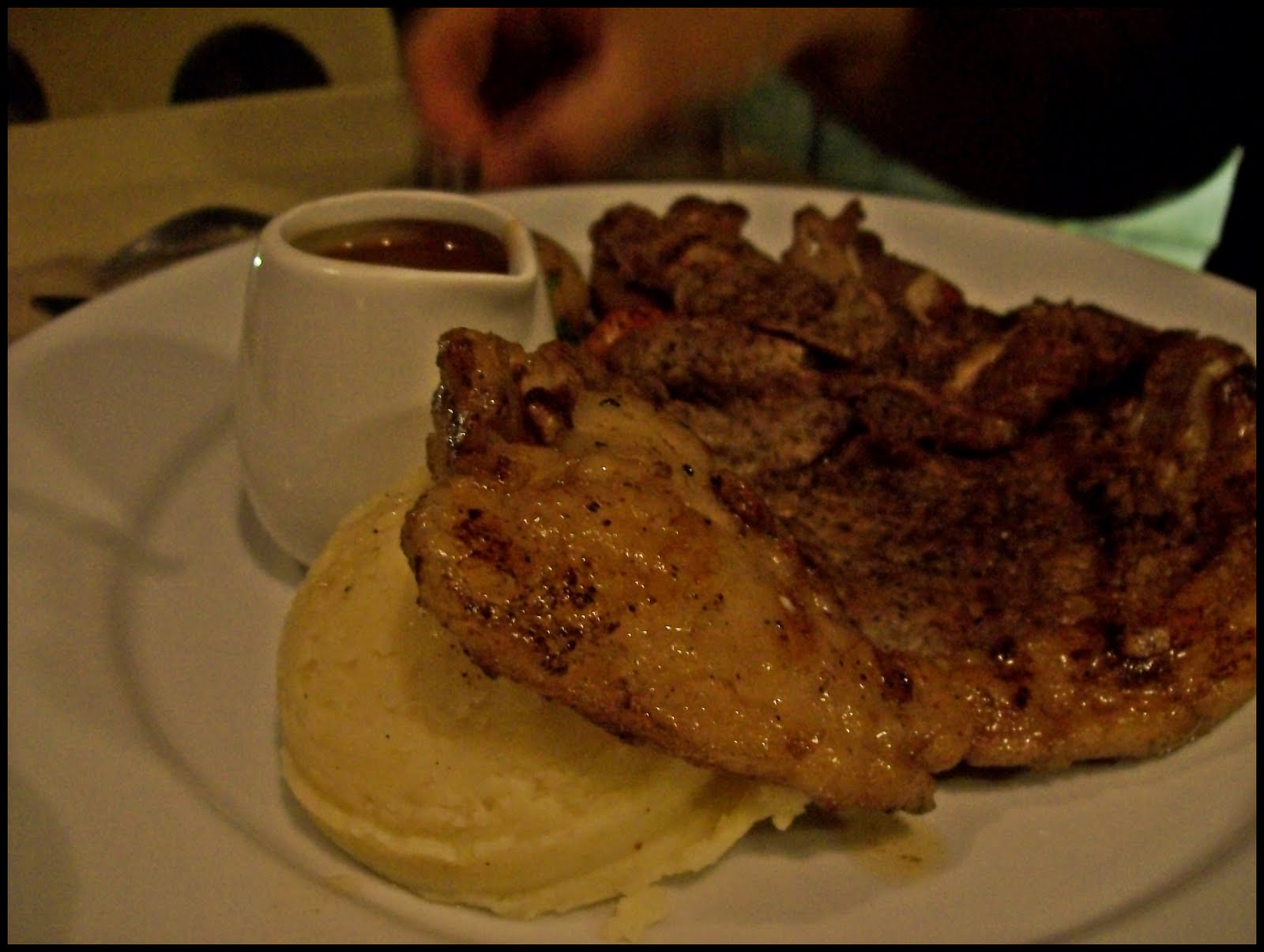 JoyDiary: John's kitchen (Angeles Pampanga)