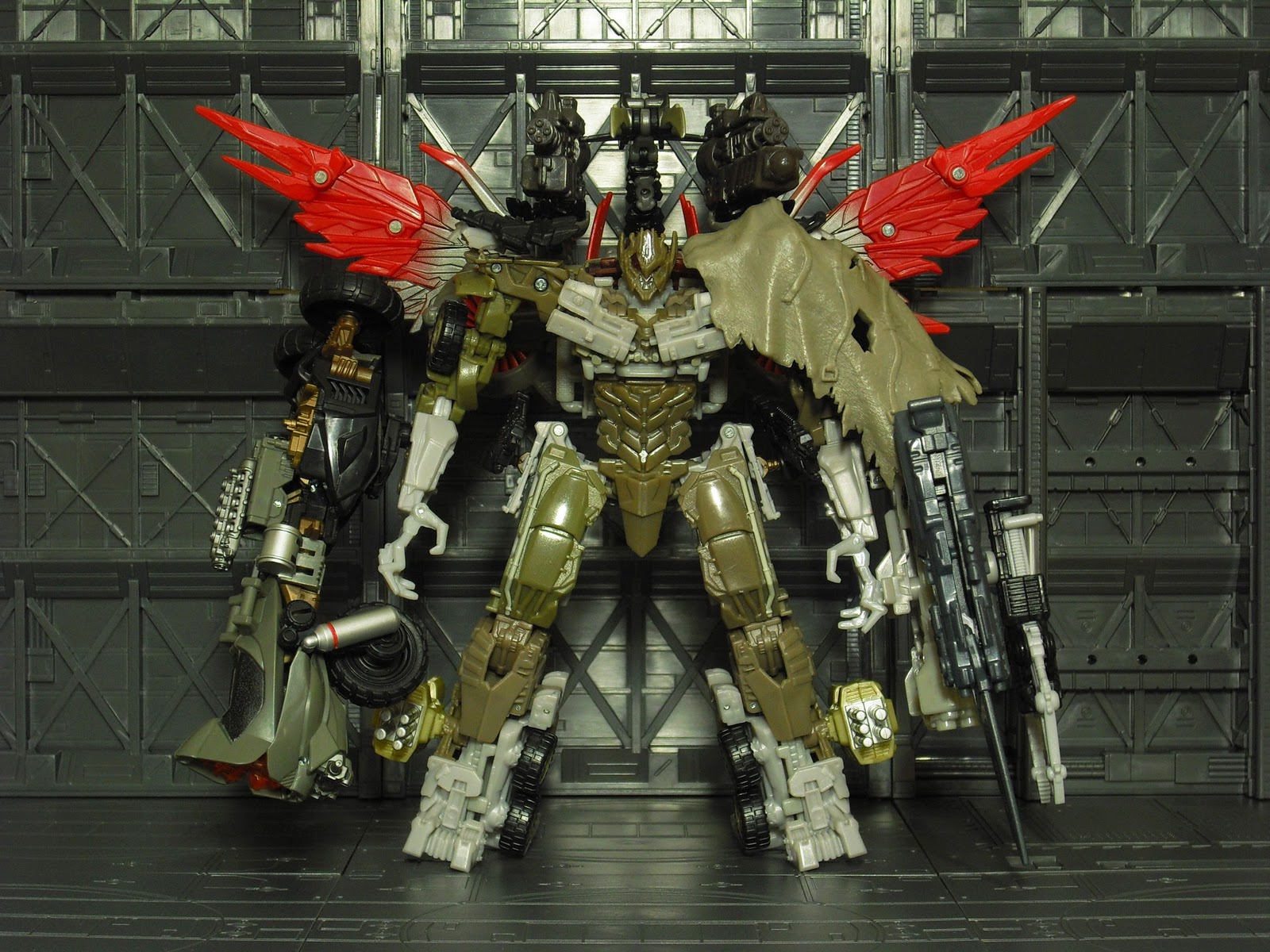 Collectibles Of Joy: DOTM Laserwing Voyager Megatron - EXCLUSIVE