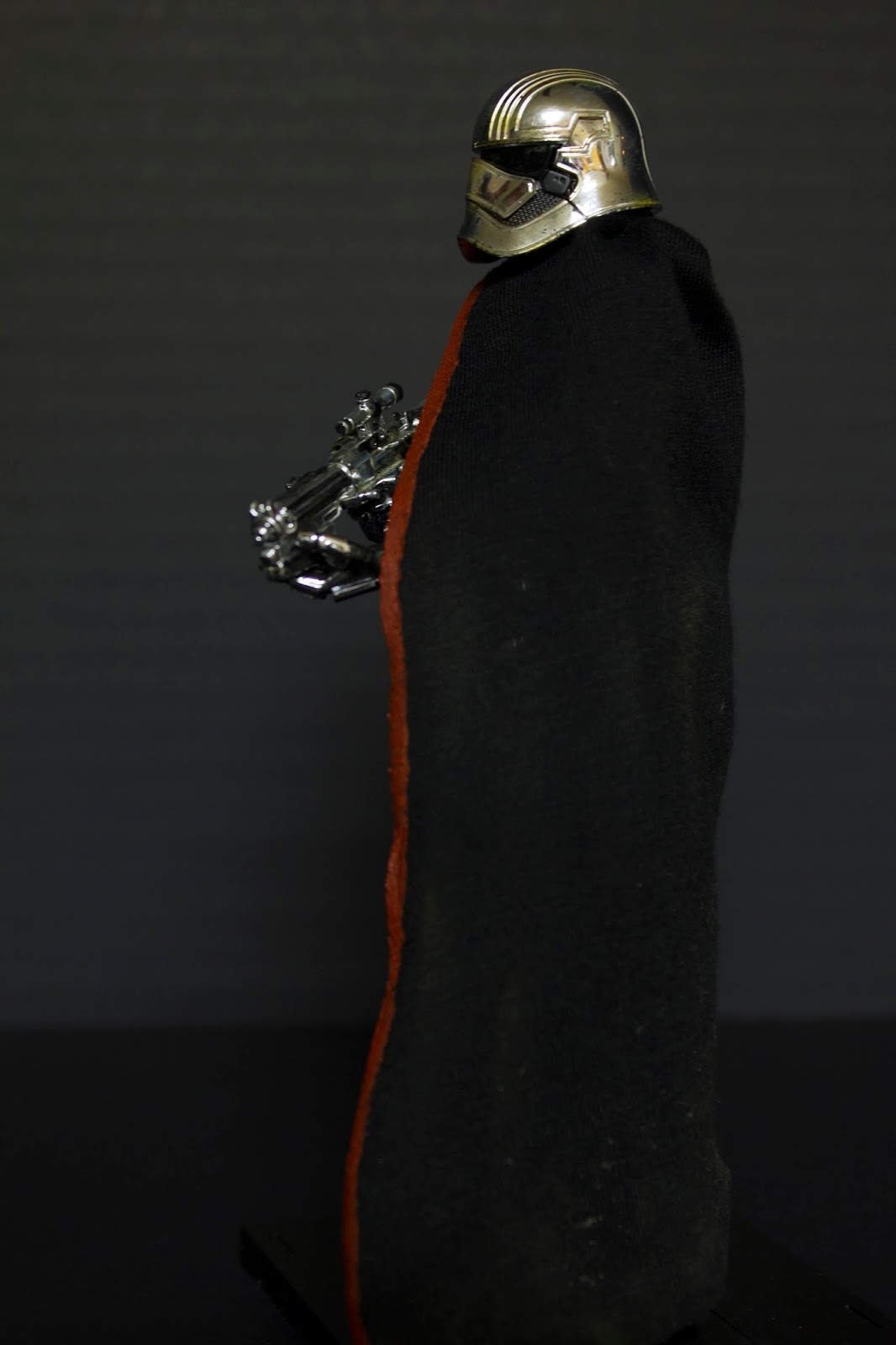 Bandai 1/2 scale Captain Phasma model kit build