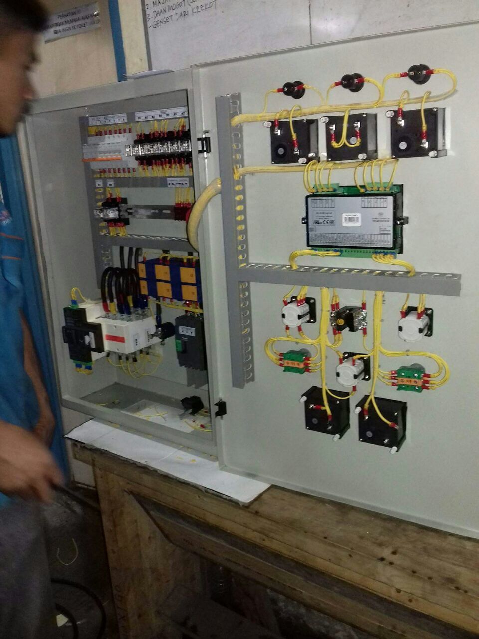 HARGA PANEL ATS AMF DENGAN COS MOTORIZE