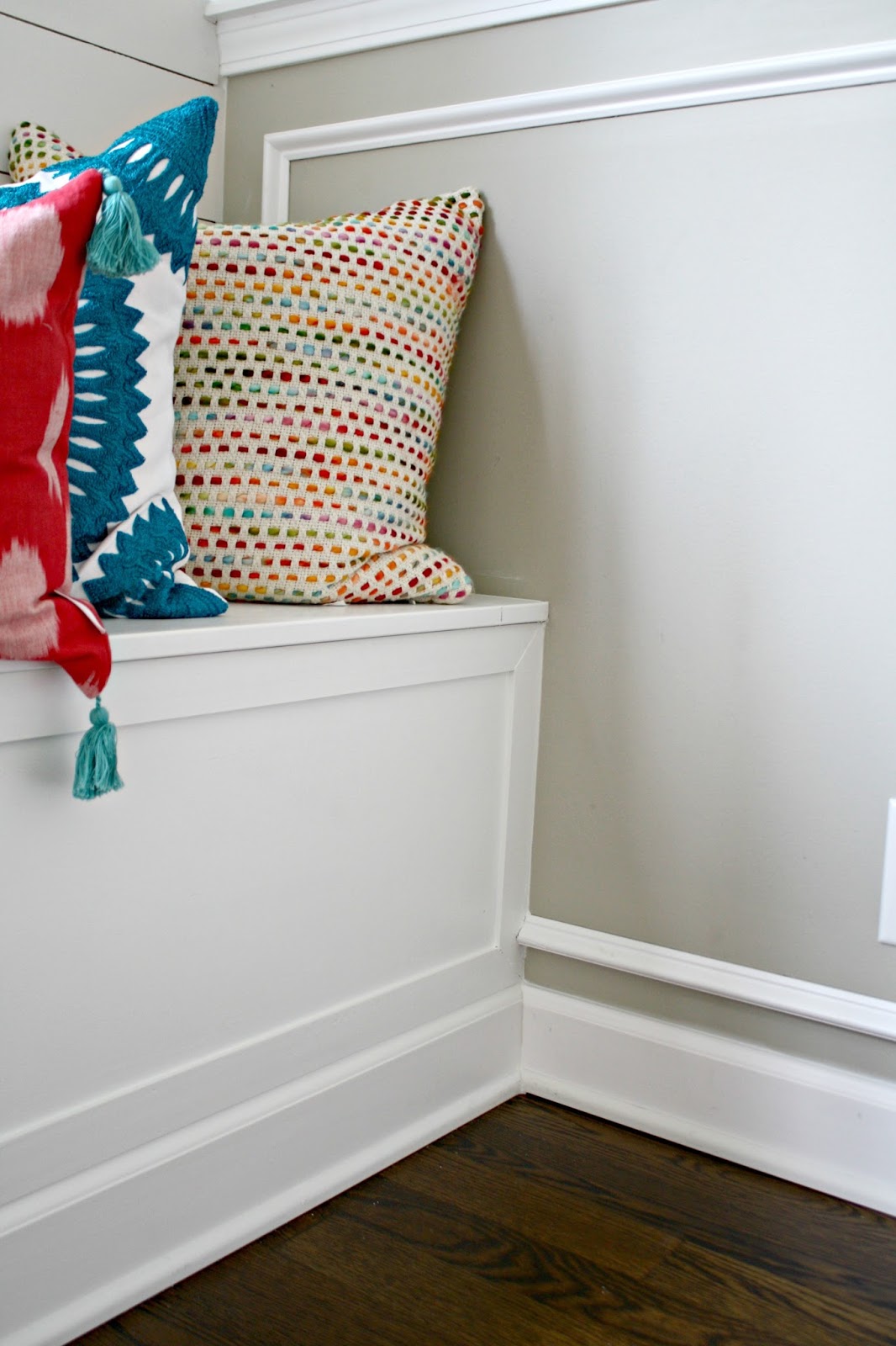 Window seat, ship lap and craftsman trim | Thrifty Decor Chick ...