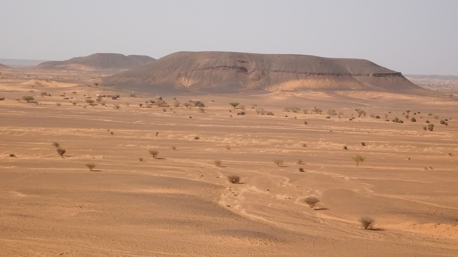 Sudan - Driving through the desert - Sven's Travel Venues