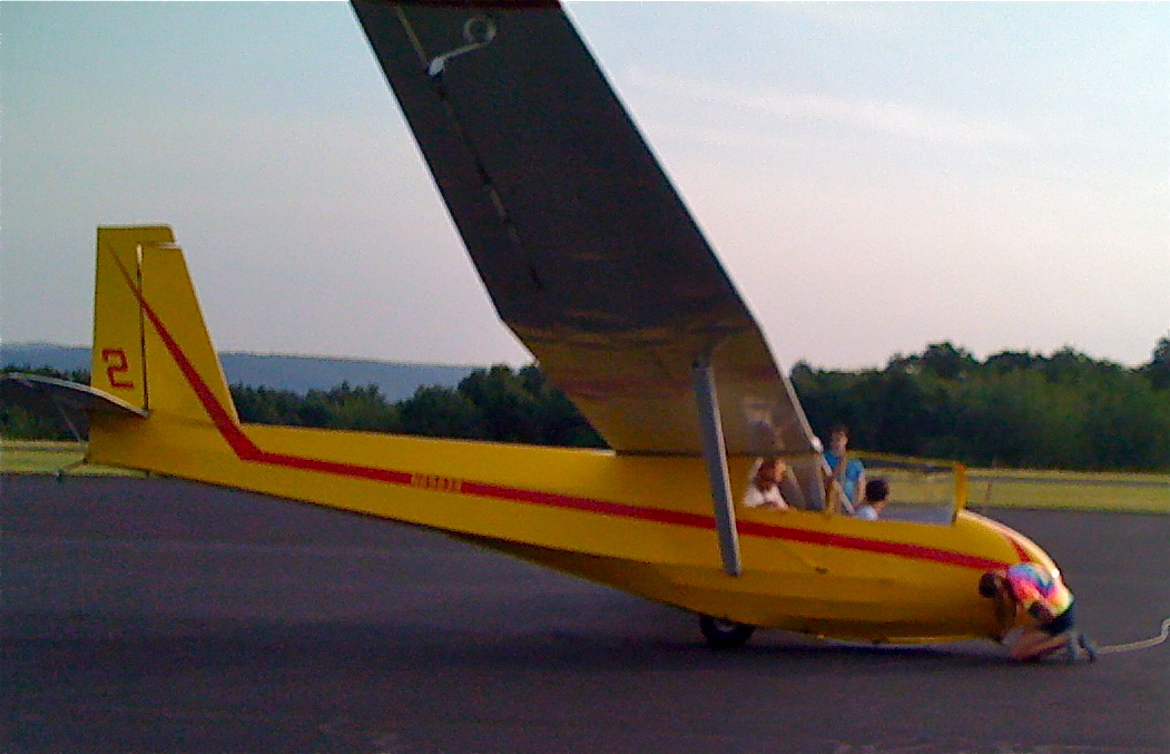 Sink Happens - A Soaring Pilot's Journey: Kevin flies