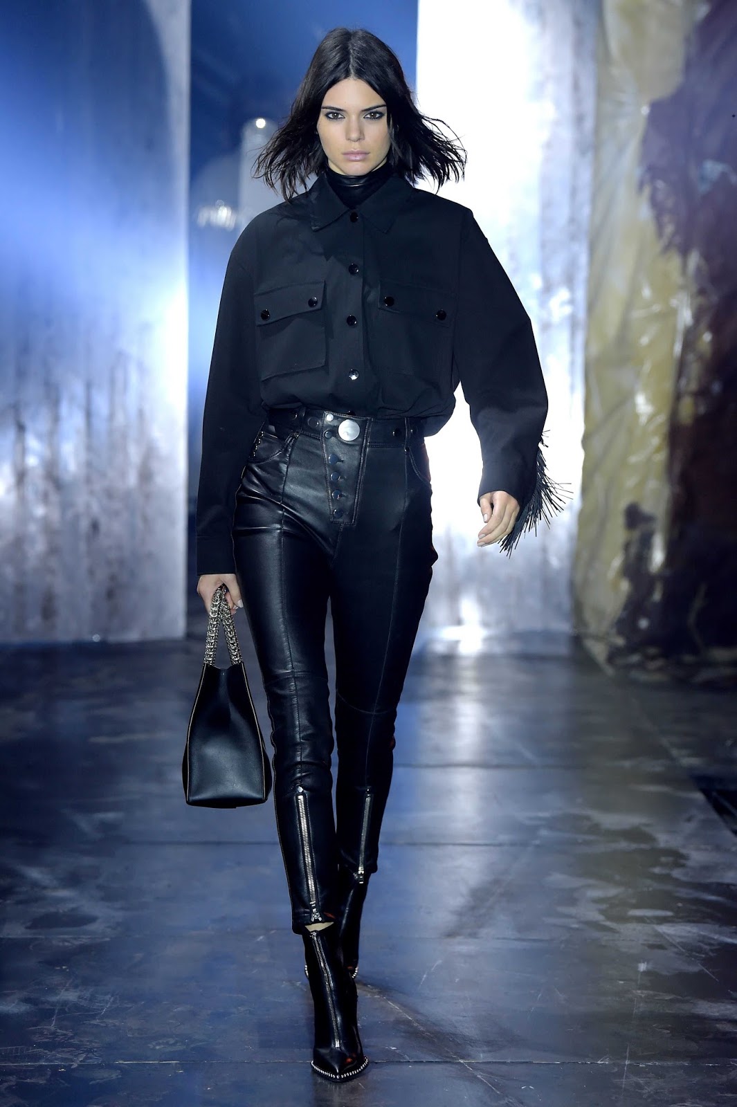 Lovely Ladies in Leather: Kendall Jenner in leather pants