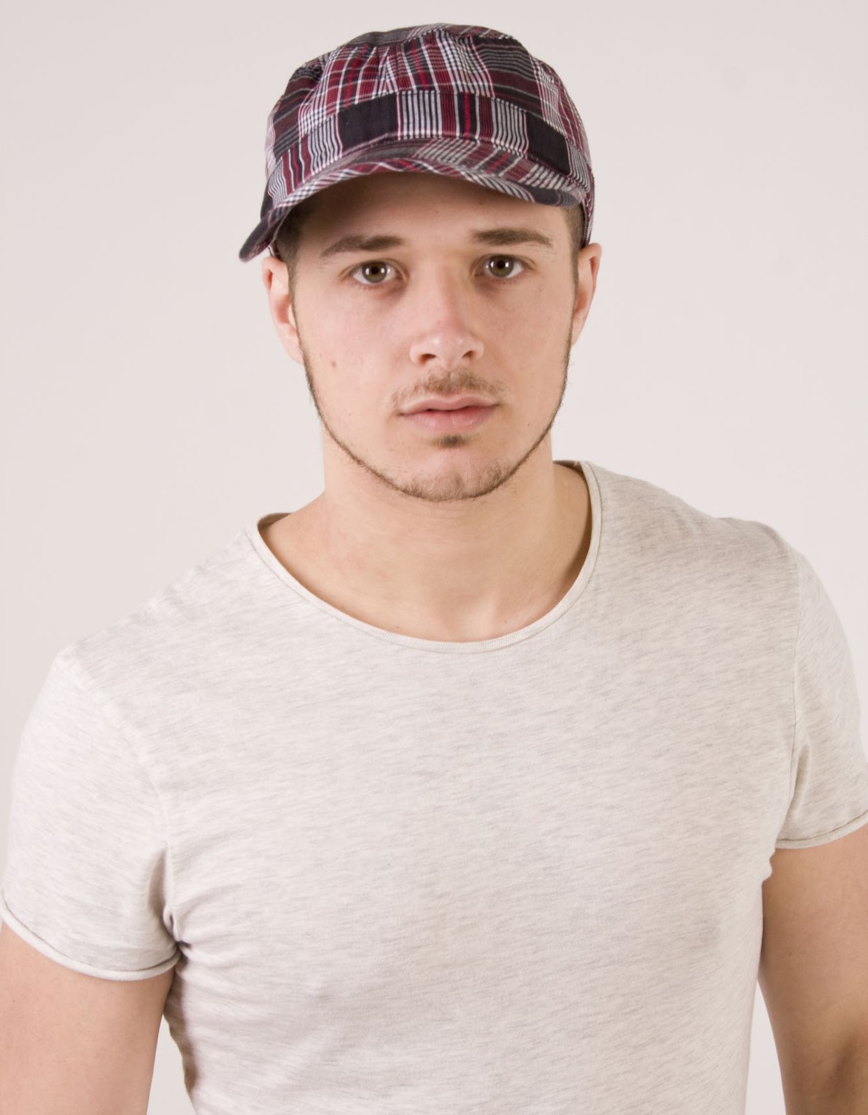 Meet Brazilian Men Online!