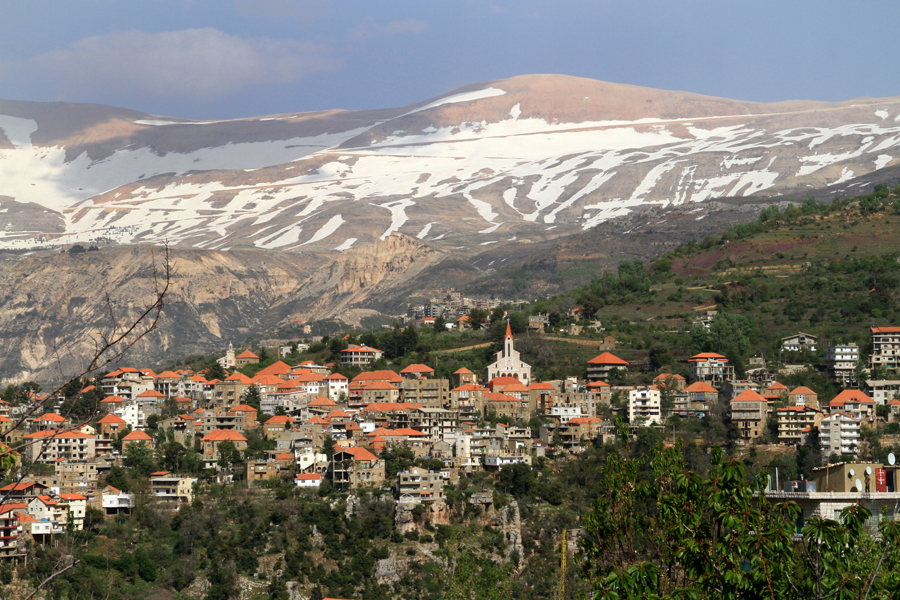 del MEDITERRÁNEO: LEBANON. BEIRUT, HAMRA. LEBANON NORTH: AMYUN, DOUMA ...