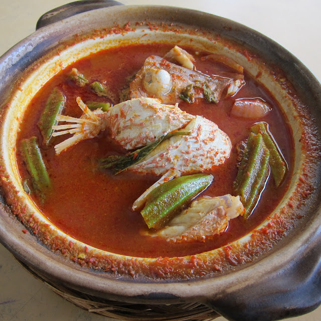 JB Botak Asam Pedas Curry Fish @ Jalan Lumba Kuda (Near Hotel Suria ...