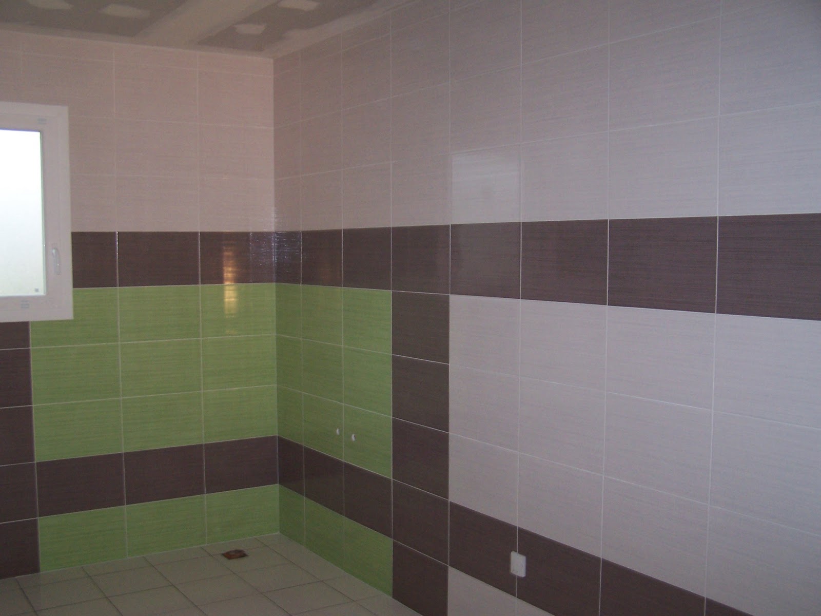 Entreprise de carrelage et de faïence depuis deux générations: Pose de ...