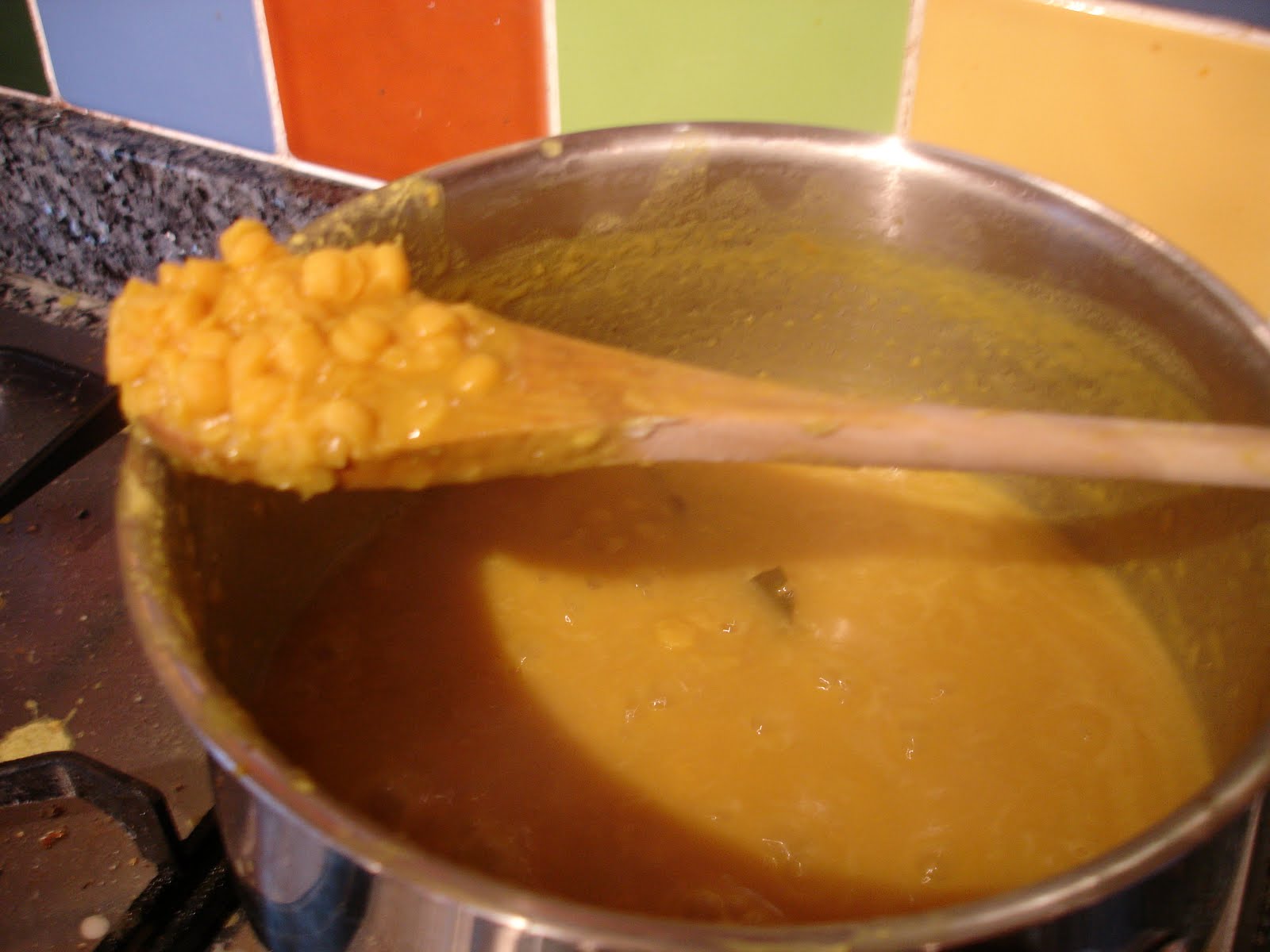 Snig's Kitchen: How to make dahl