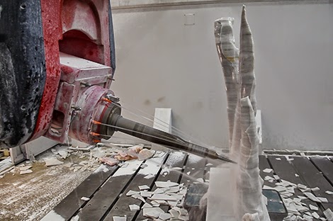 Christopher le Brun’s marble ‘Maro’ wing sculpture debuts at Chatsworth ...