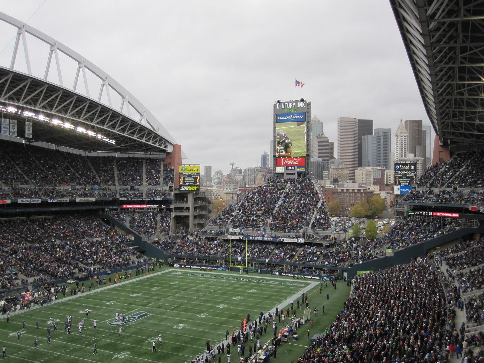 Adventures of EdRocker: My First Seahawks Game!