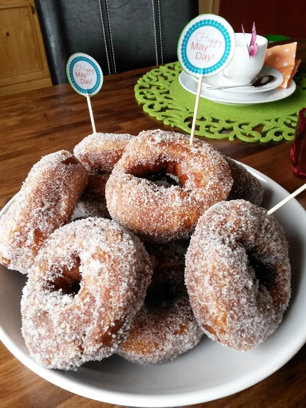 Keittiö Koivikon Katveessa: Munkkirinkilät