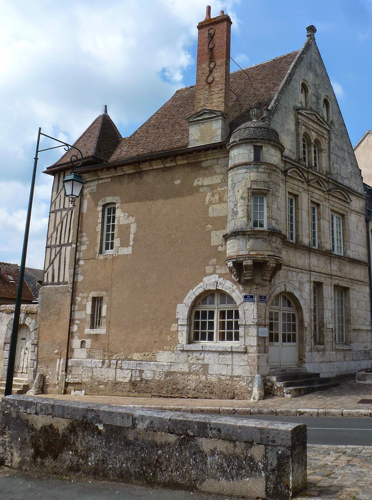Living the life in Saint-Aignan: Une maison Renaissance