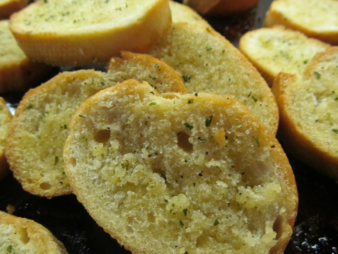 LL Farm: Garlic Crostini