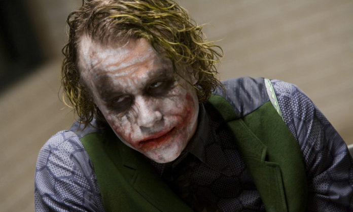 BLOG DE KLAU: CORINGA DE HEATH LEDGER É O MAIOR VILÃO DE TODOS OS TEMPOS