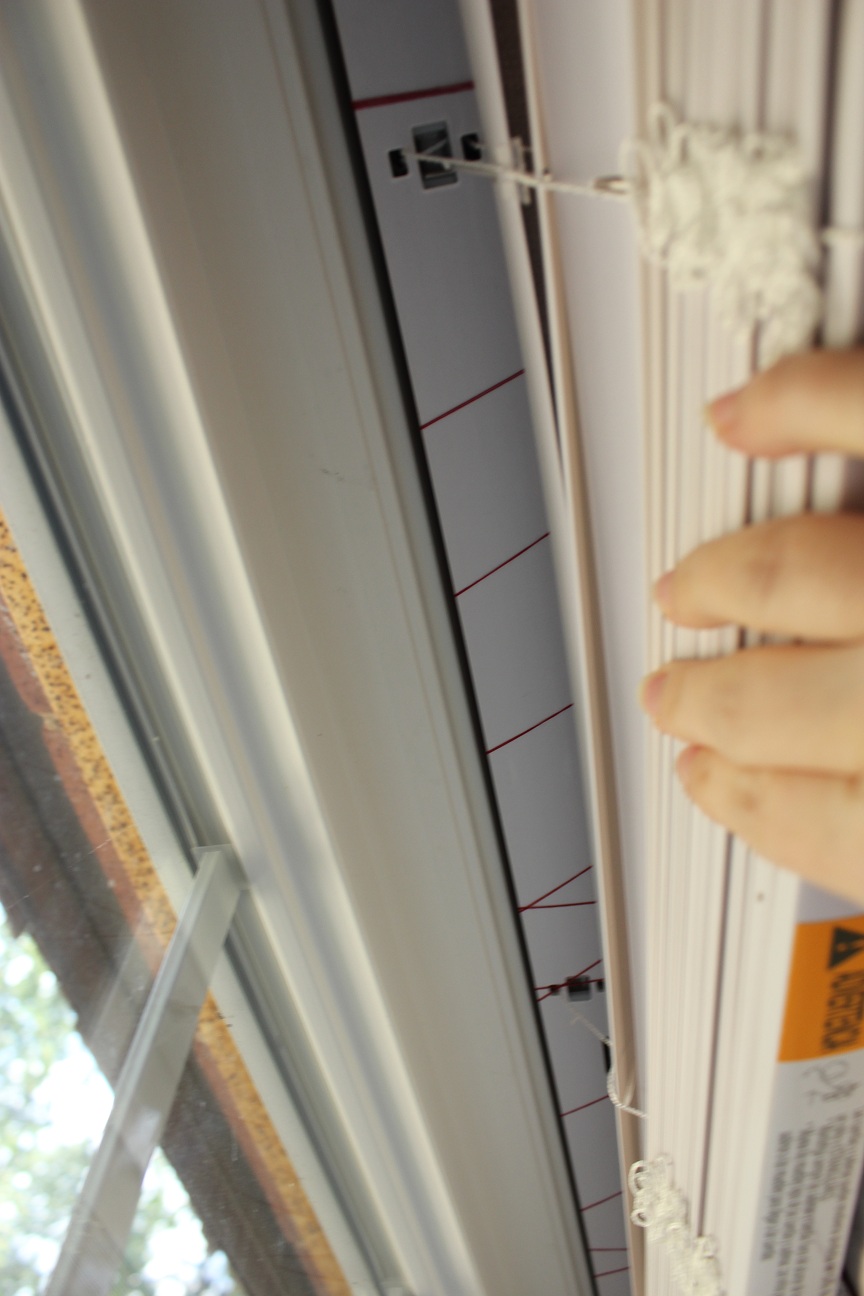 *The Handcrafted Life*: How To: DIY Roman Shades