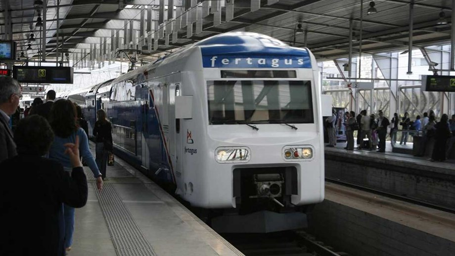 MARGEM SUL»» Fertagus garante que passe único - JORNAL DE DESPORTO