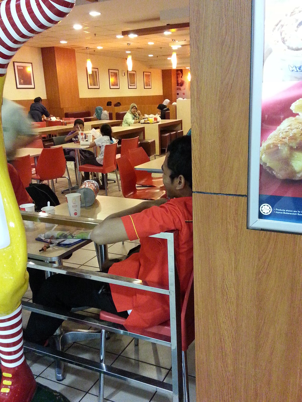 McDonald: Leader of Fast Foods